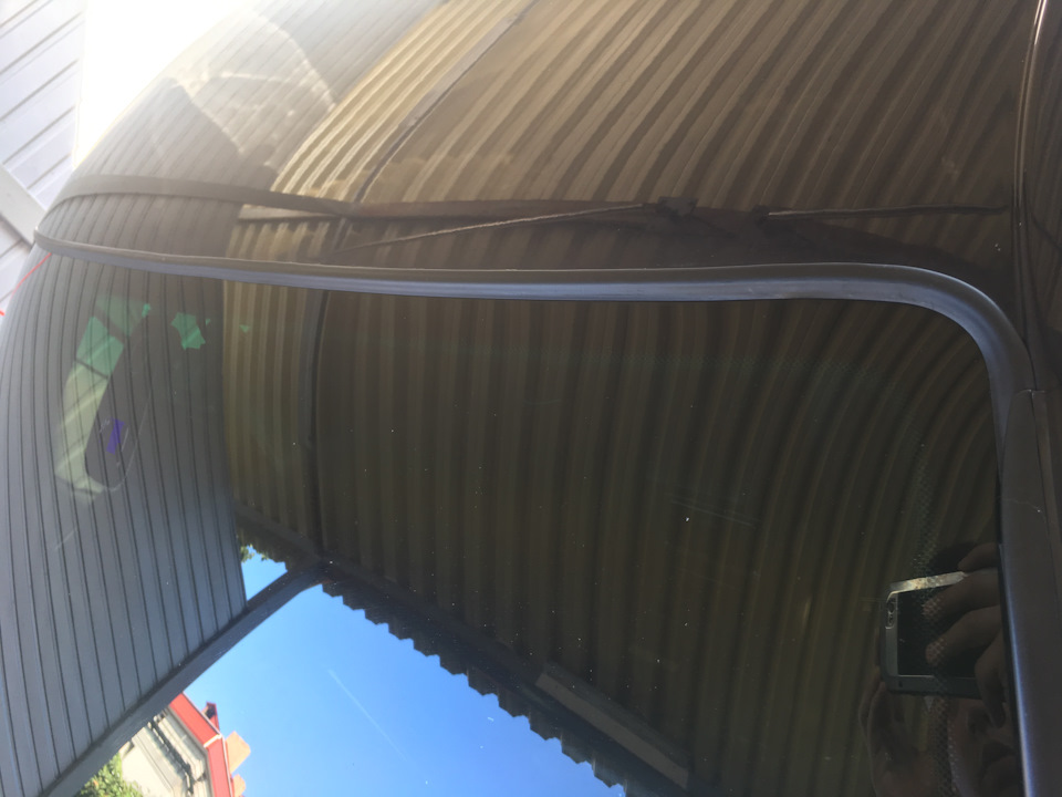 Замена щитков ветрового стекла — BMW 7 series (E38), 4,4 л, 1997 года ...