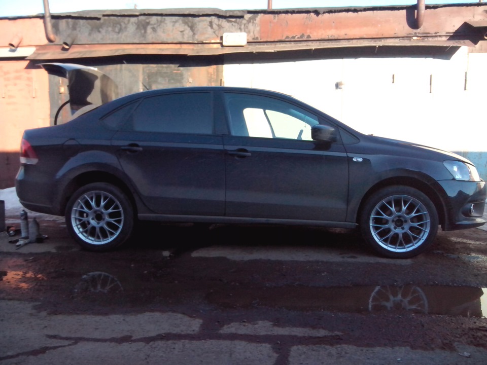 Переобувка — Volkswagen Polo Sedan, 1,6 л, 2011 года | колёсные диски ...