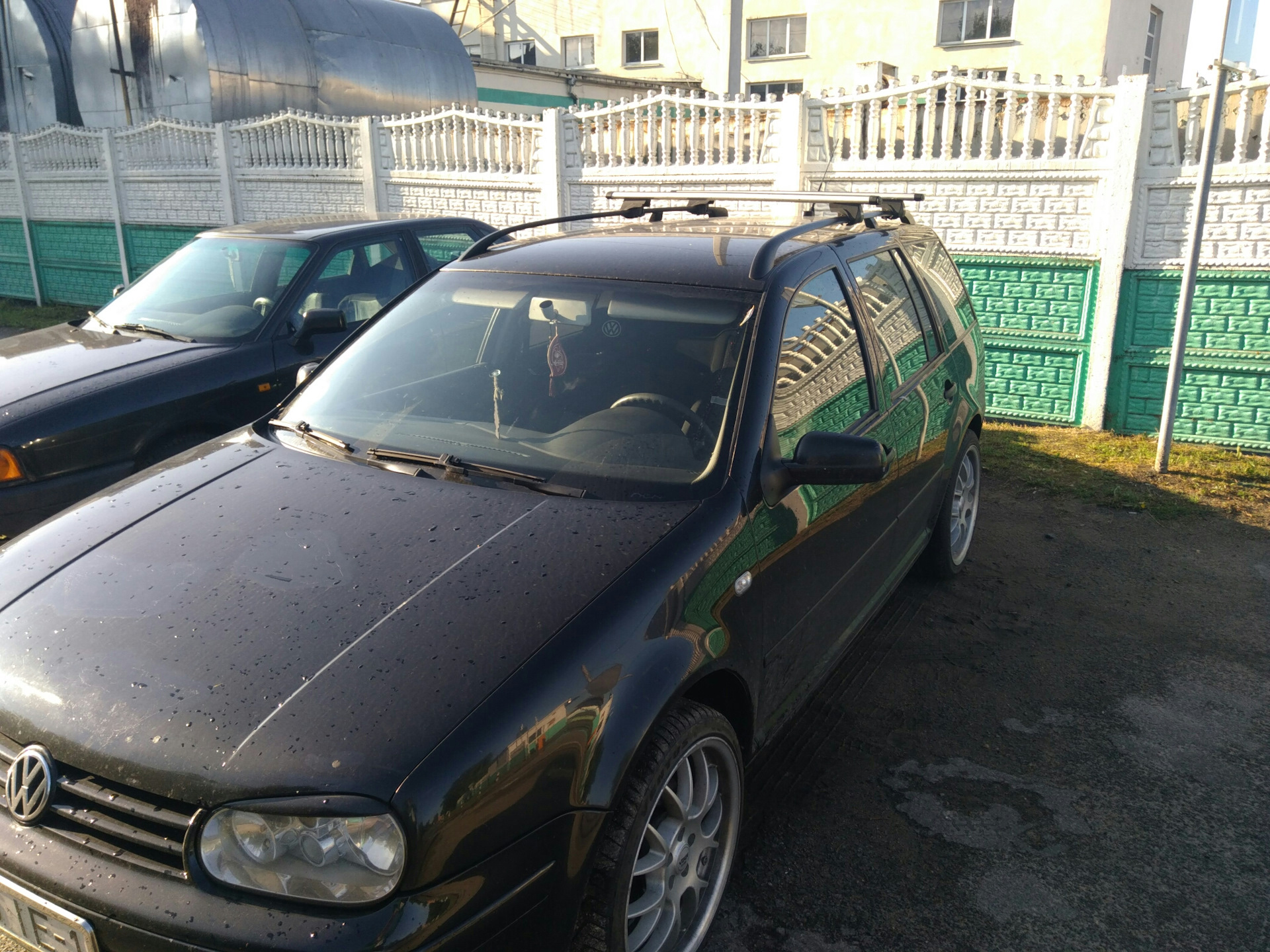 THULE +30% к стилю! — Volkswagen Golf Variant (Mk4), 1,9 л, 2001 года | стайлинг | DRIVE2