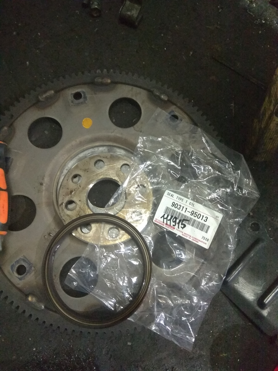 9031195013 Сальник TOYOTA LEXUS | Запчасти на DRIVE2