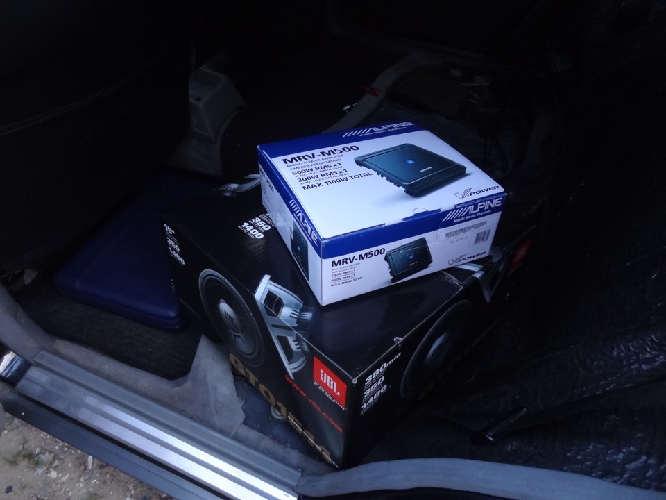 Alpine UTE-72BT JBL GTO-1514 Alpine MRV-M500 Infinity — Mercedes-Benz E ...