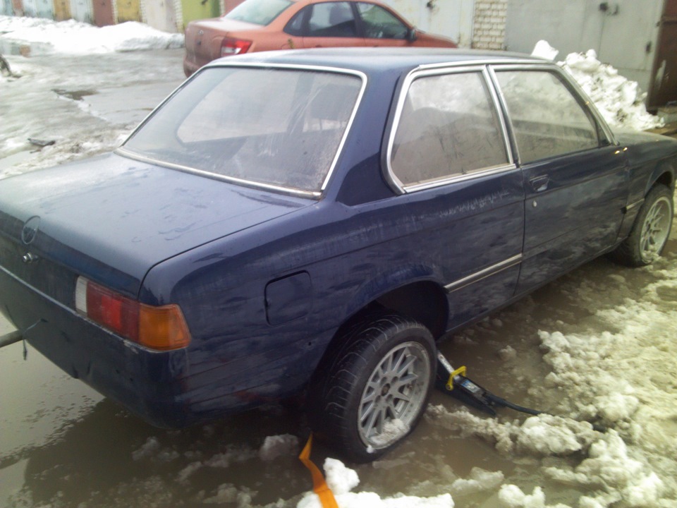 "Удачно" переехал — BMW 3 series (E21), 2 л, 1981 года | эвакуация | DRIVE2