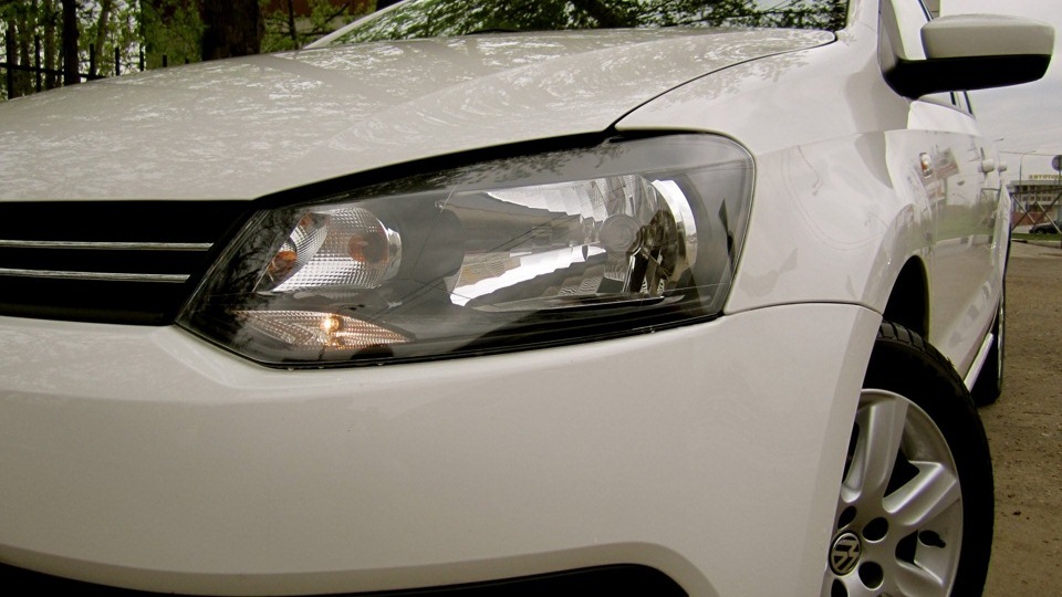 Тормозные колодки — Volkswagen Polo Sedan, 1,6 л, 2012 года | своими ...