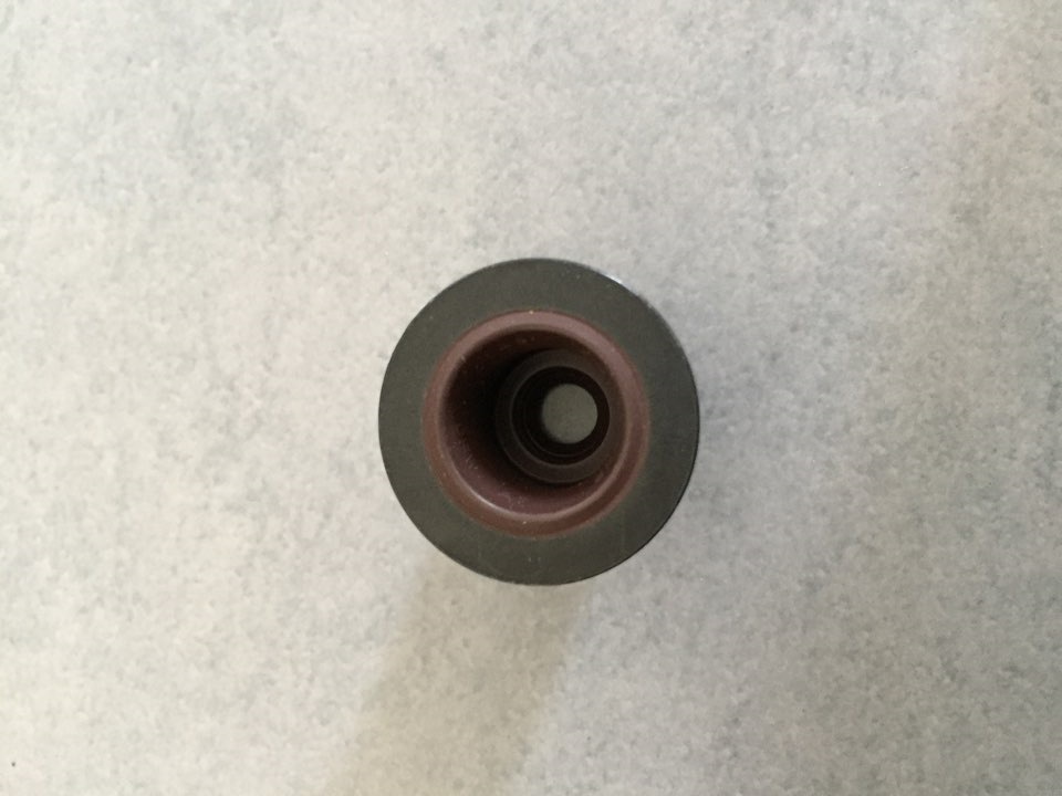 Маслосъемные колпачки — Ford Fusion, 2006 года | запчасти | DRIVE2