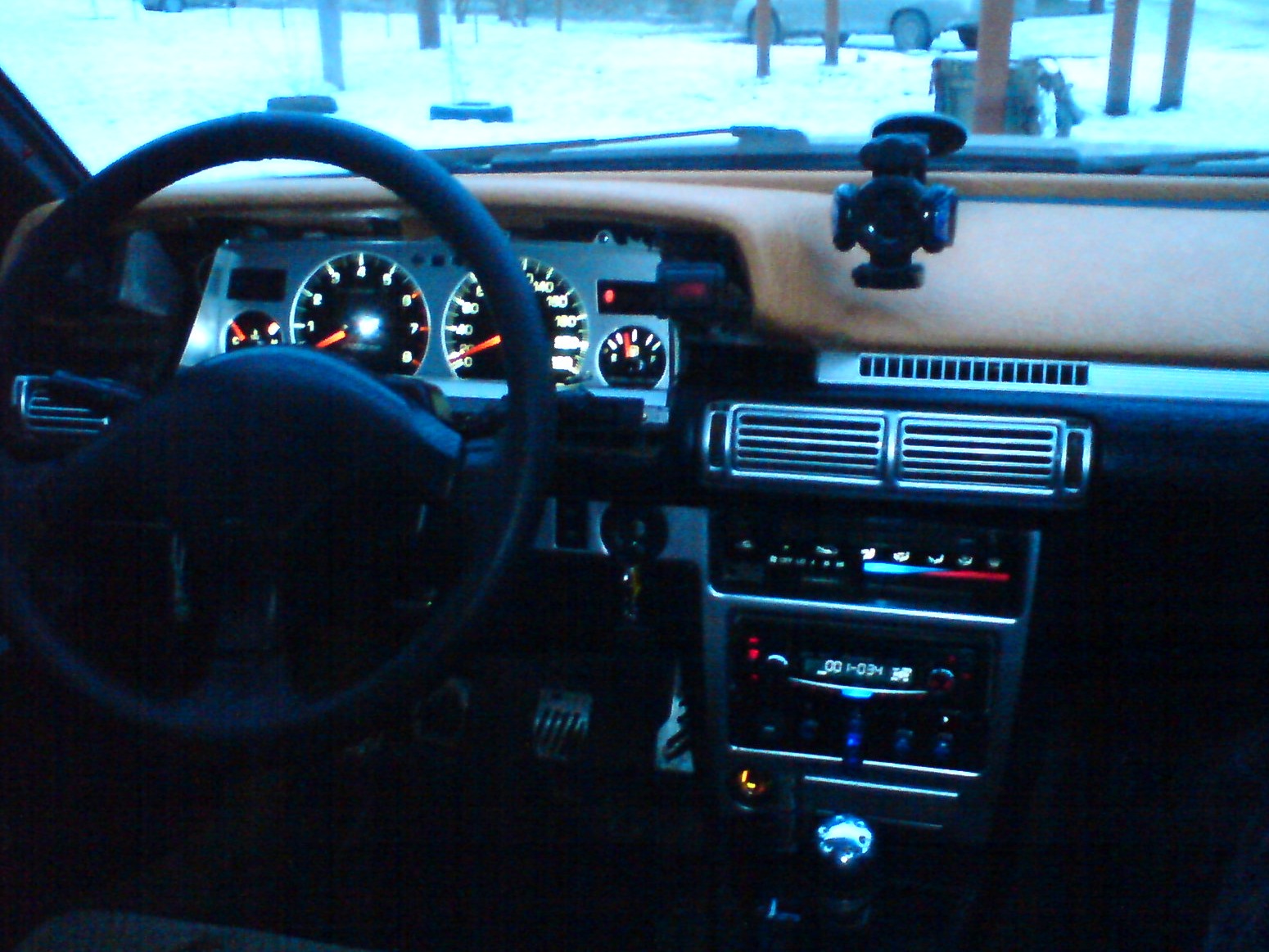 Немного салона! — Toyota Camry (V20), 2 л, 1987 года | тюнинг | DRIVE2