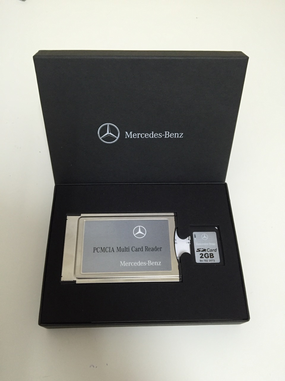 Подарки на НГ — PCMCIA SD и папка для документов — Mercedes-Benz S ...
