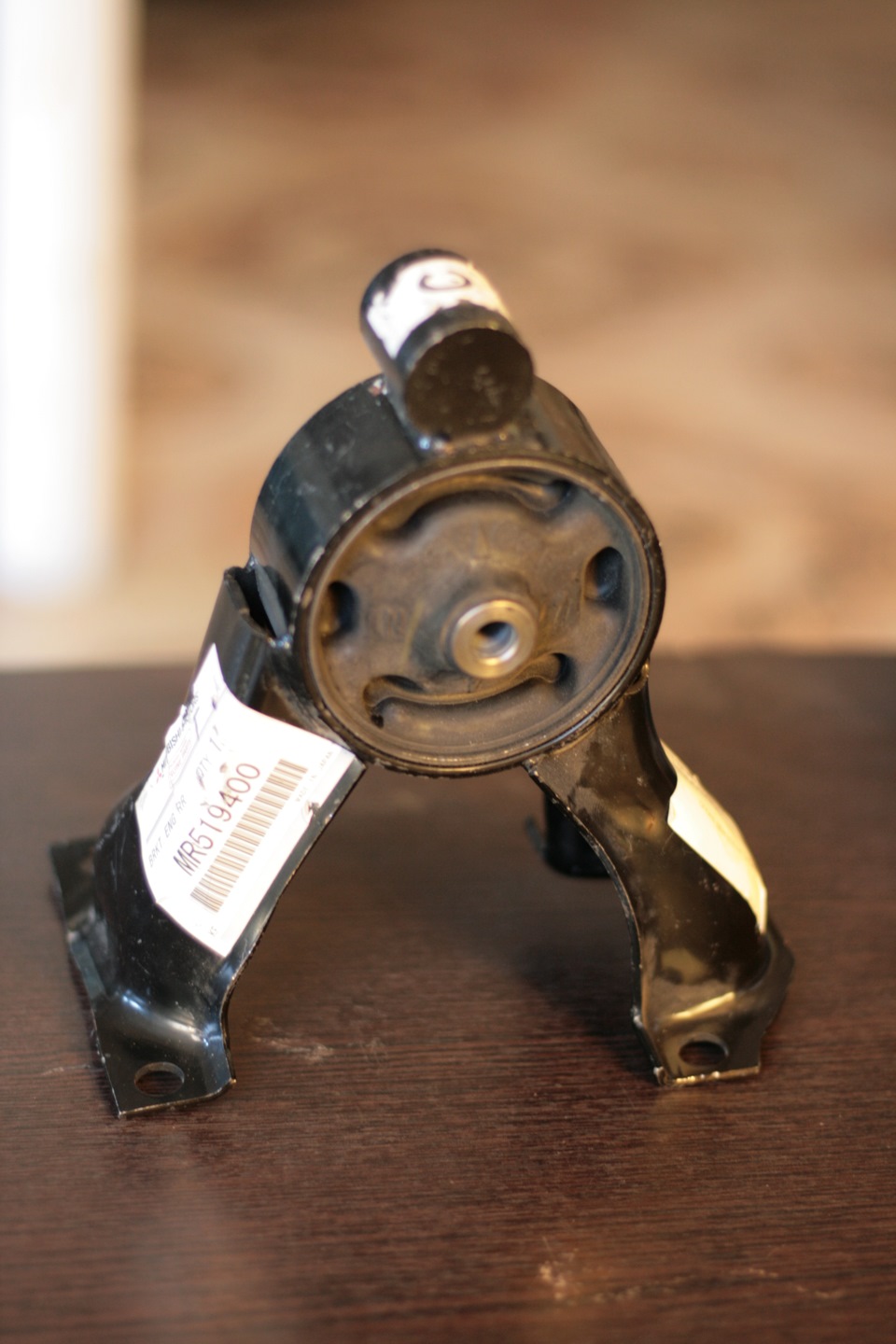 MR519400 Опора двигателя задняя Mitsubishi | Запчасти на DRIVE2