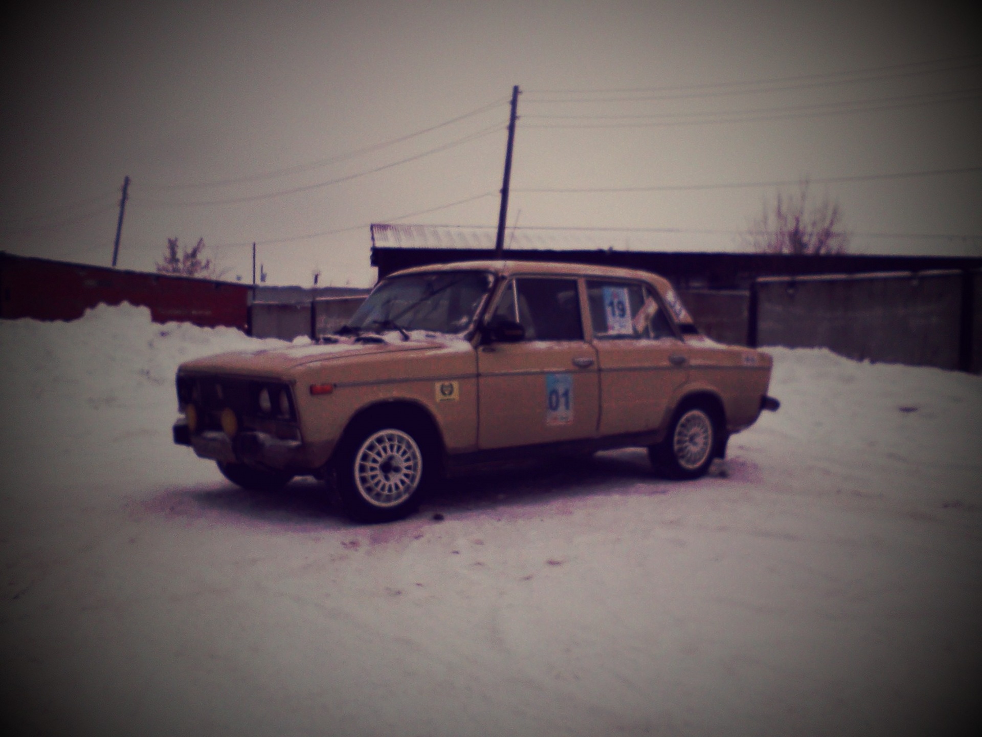 Поставил диски, напялил резину, содрал тонировку — Lada 2106, 1,5 л, 1991 года | фотография | DRIVE2