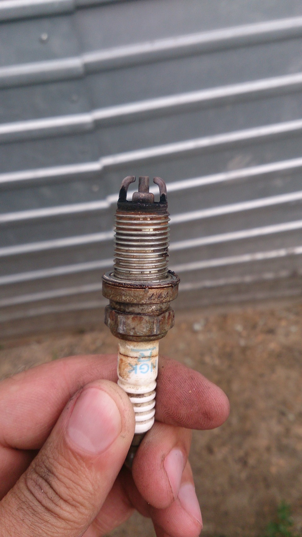 Замена свечей зажигания — Toyota Chaser (100), 2,5 л, 1998 года ...