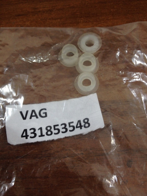 клипса — Audi 80 (B3), 1,8 л, 1988 года | запчасти | DRIVE2