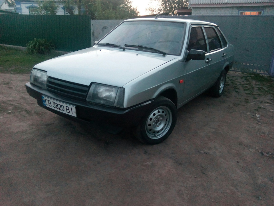 Решетка Adidas — Lada 21099, 1,5 л, 1998 года | стайлинг | DRIVE2