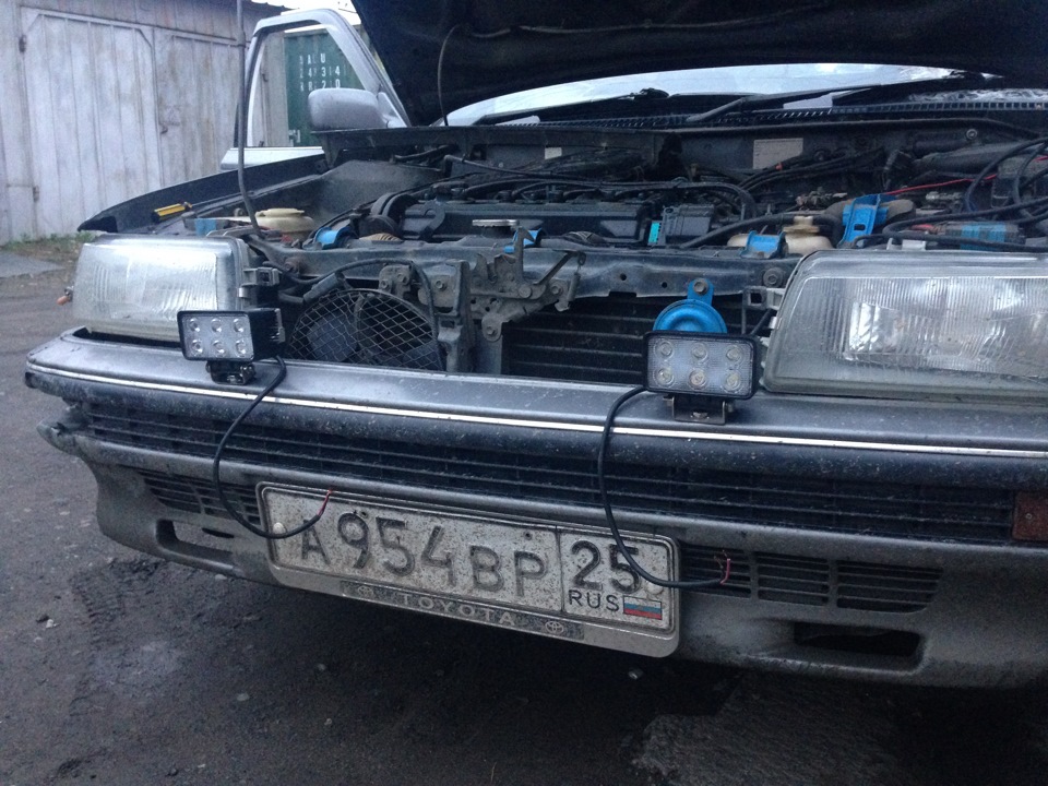 LED туманки. — Toyota Corolla (90), 1,5 л, 1988 года | тюнинг | DRIVE2