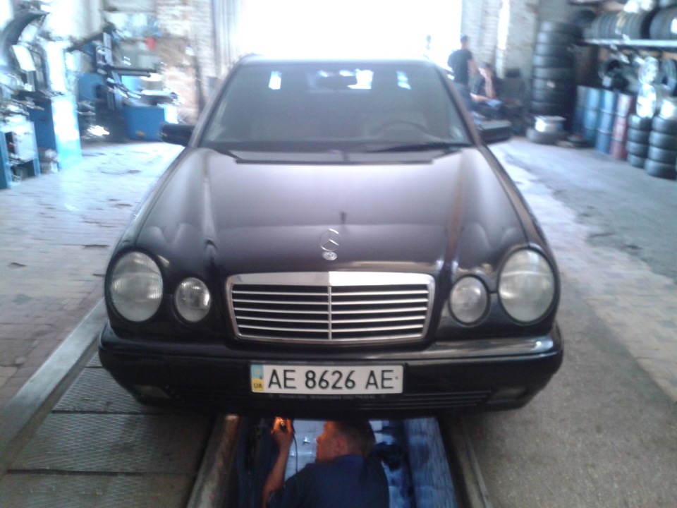 Обмыли, помыли и залили новые масла. — Mercedes-Benz E-Class (W210), 2 ...