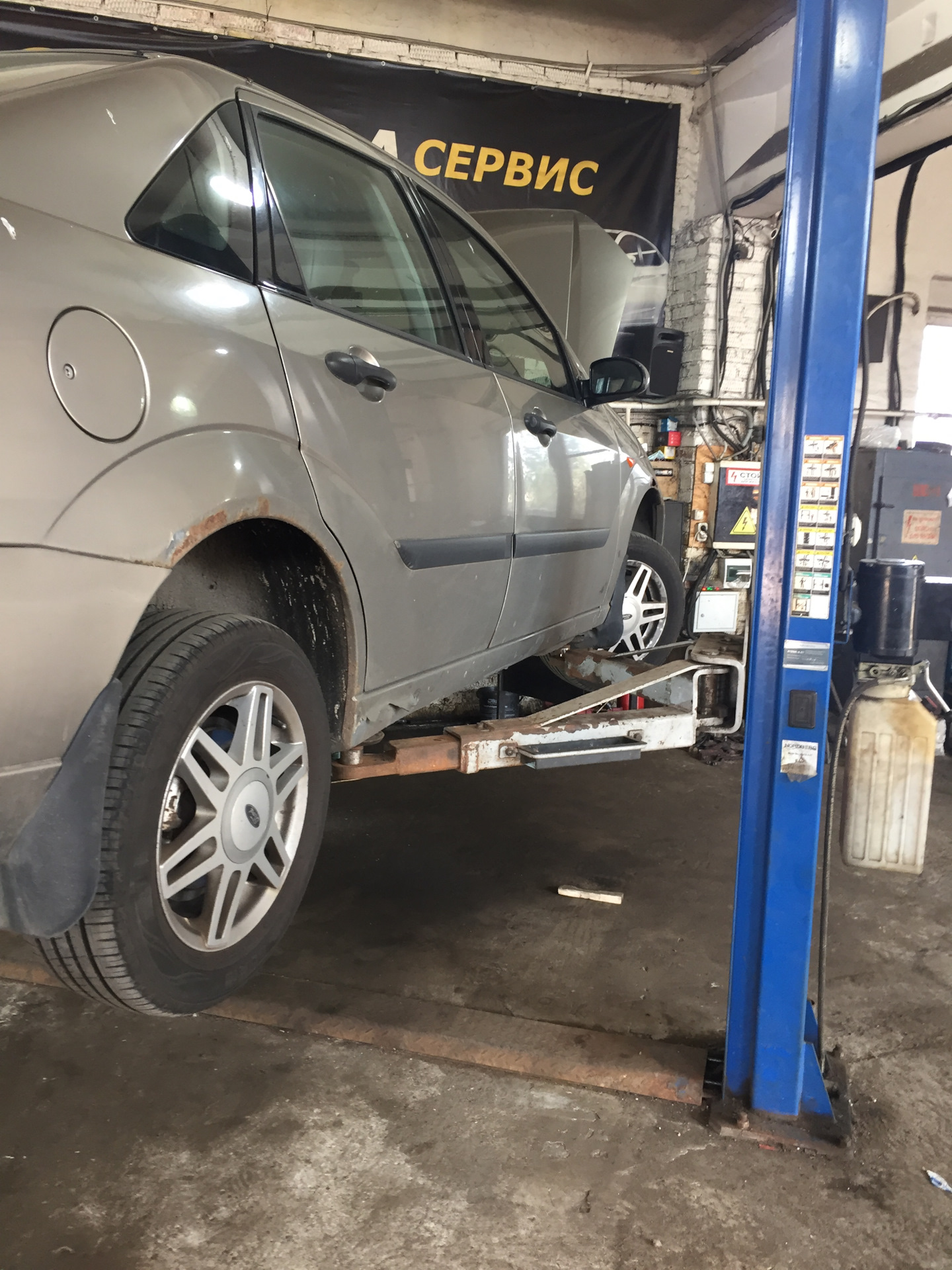 Замена ступичного подшипника — Ford Focus Sedan I, 1,6 л, 2004 года ...