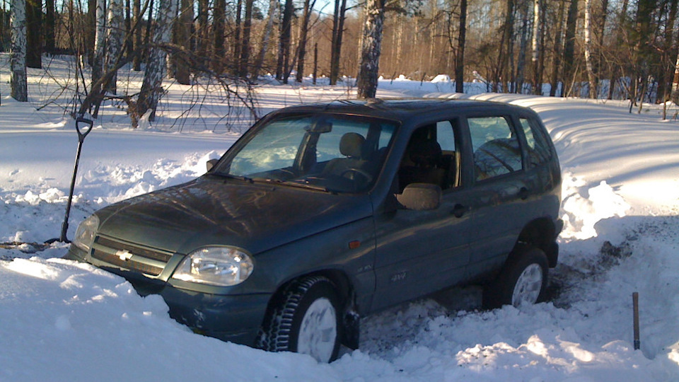 Стартер — Chevrolet Niva, 1,8 л., 2008 года | запчасти | DRIVE2