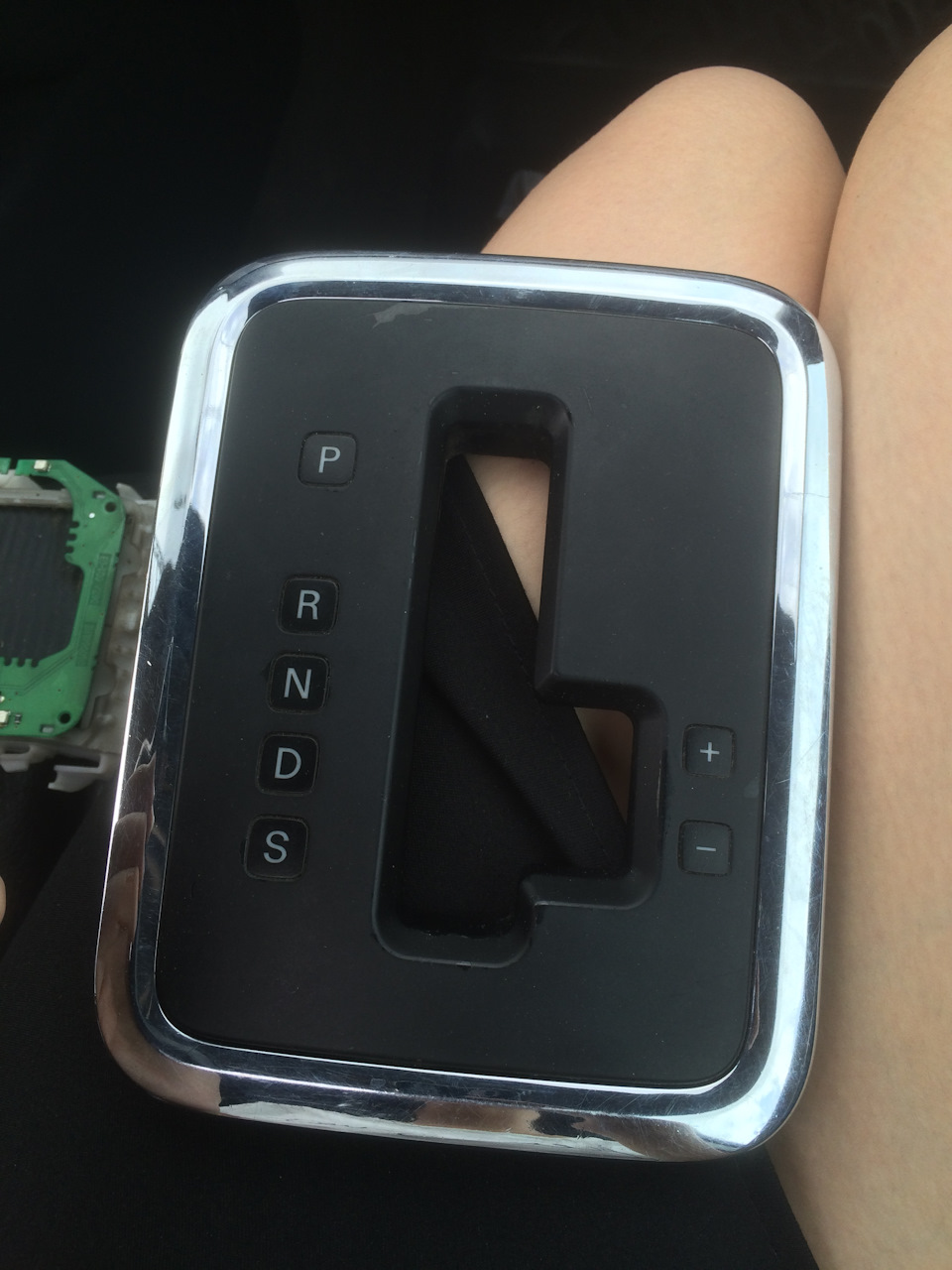 Датчик ABS, EPC — Volkswagen Touareg (1G), 3,2 л, 2004 года | электроника | DRIVE2