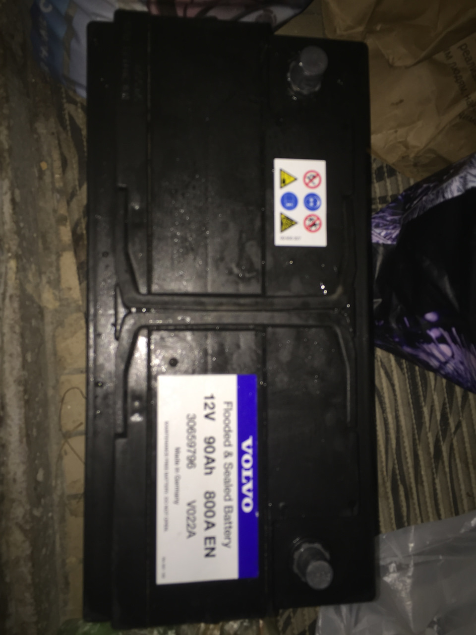 Замена аккумулятора на AGM — Volvo XC70 III, 2,4 л, 2012 года ...