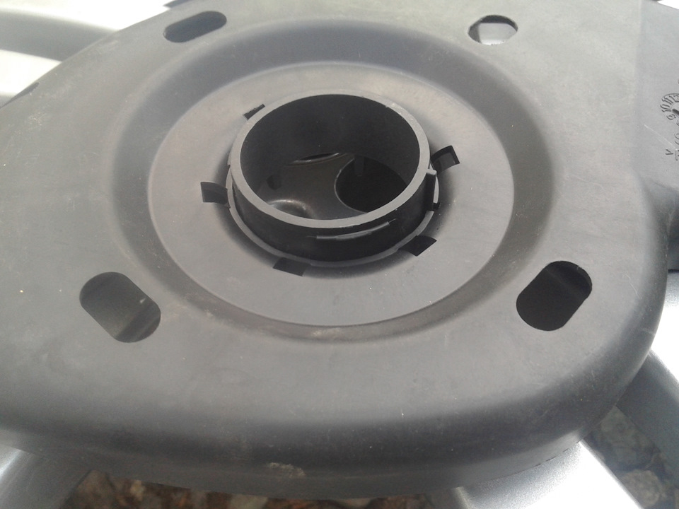 Защита от грязи и камней на задние стойки — Volkswagen Polo Sedan, 1,6 ...