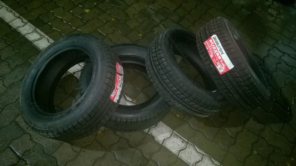 переобулись на Bridgestone blizzak vrx 195/60 R15 — Volkswagen Passat ...