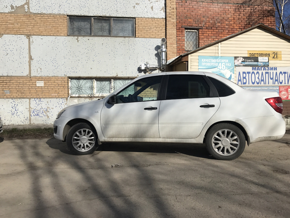 Белые поворотники — Lada Гранта (1G), 1,6 л, 2016 года | тюнинг | DRIVE2