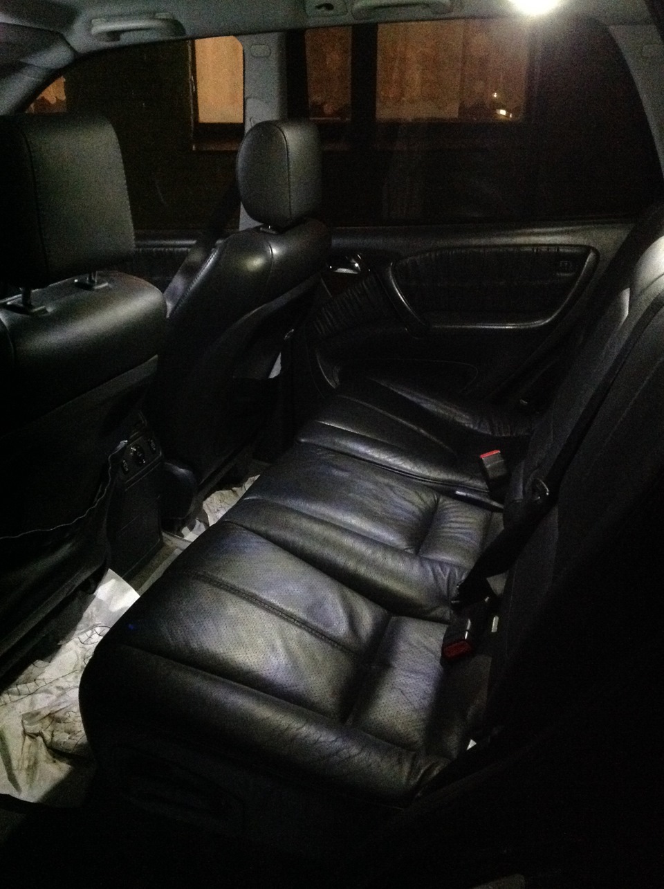 Подсветка внутри салонного пространства — Mercedes-Benz M-Class (W163 ...