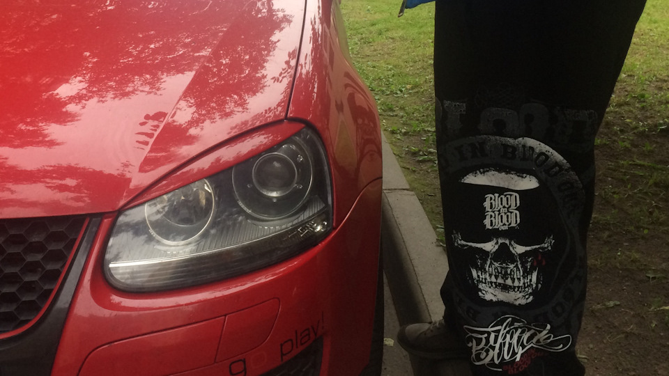 Volkswagen Golf GTI Mk5 2.0 бензиновый 2007 | RED на DRIVE2