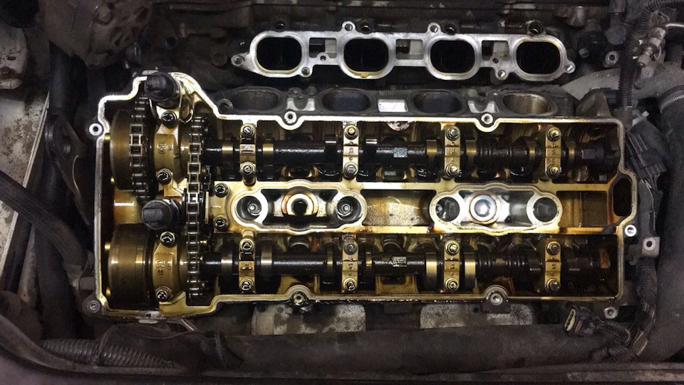 Замена прокладок клапанной крышки v8 — Volvo XC90 (1G), 4,4 л, 2008 ...