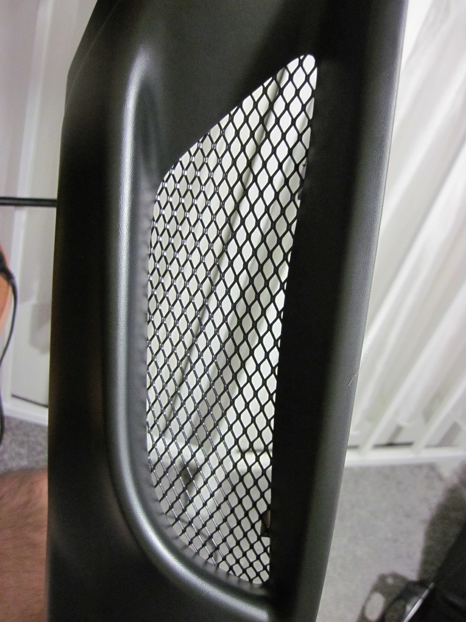 Неокрашенный пластик переднего бампера — Mitsubishi Outlander XL, 3 л ...