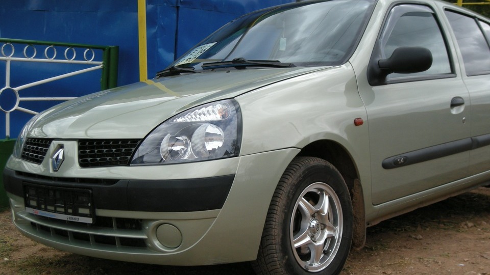 Renault Symbol 1.4 бензиновый 2002 | на DRIVE2
