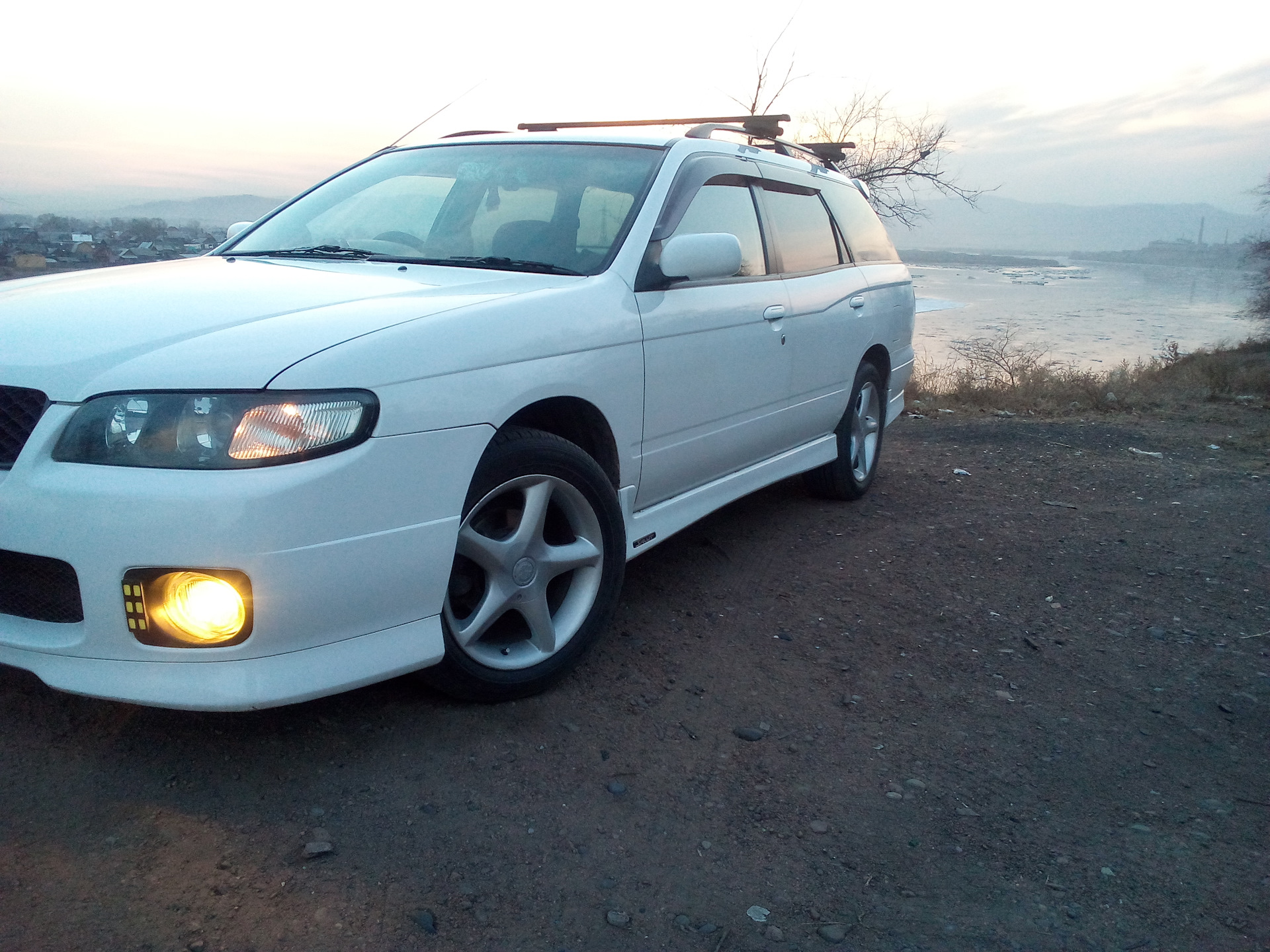 17 апреля 17 года — Nissan Expert (W11), 1,8 л, 2001 года | фотография ...