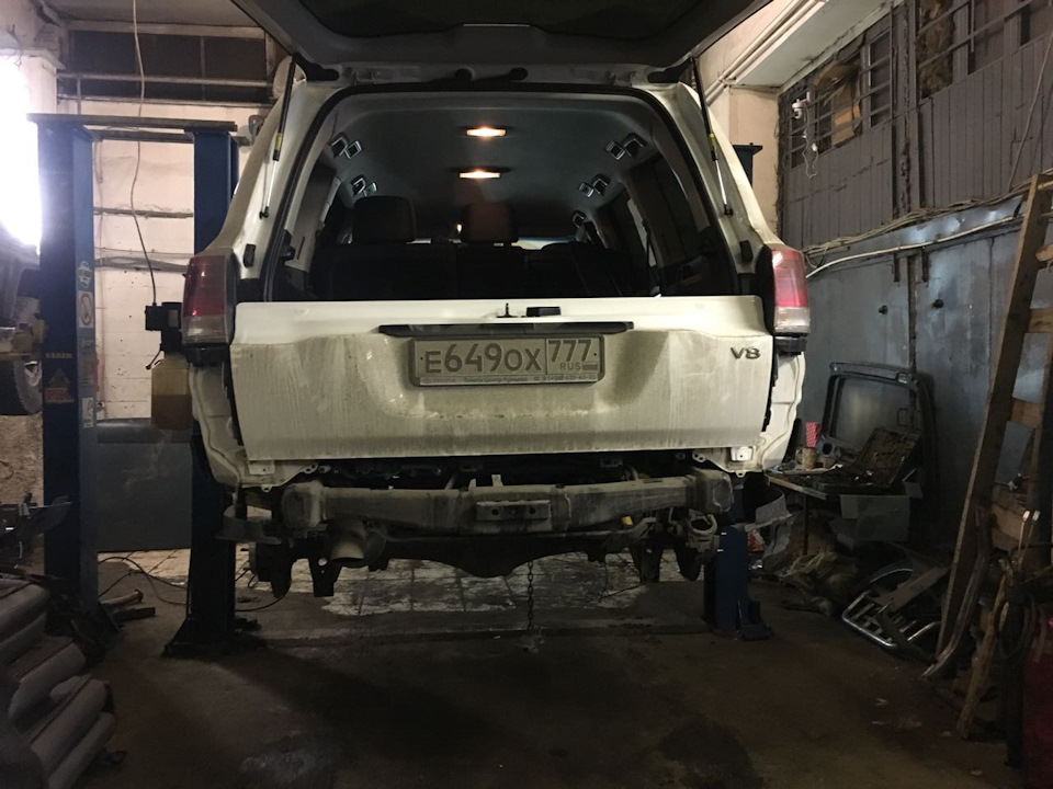 3. Установка калитки в штатный бампер — Toyota Land Cruiser 200, 4,5 л ...