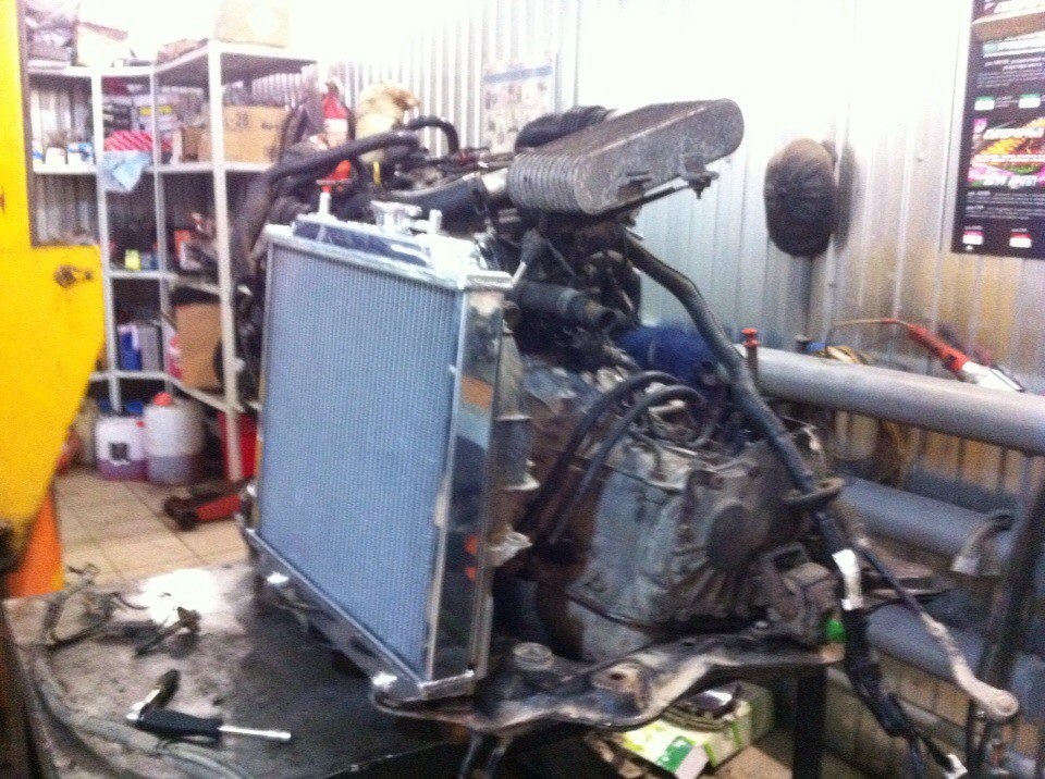 аллюминевый радиатор AJS — Daihatsu Storia (1G), 1,3 л, 2000 года ...