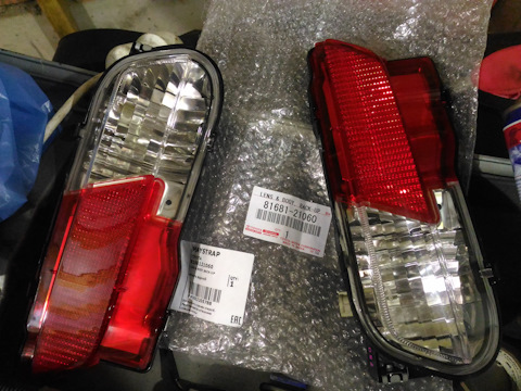8168121060 ФОНАРЬ/LENS & BODY, BACK-UP TOYOTA LEXUS | Запчасти на DRIVE2