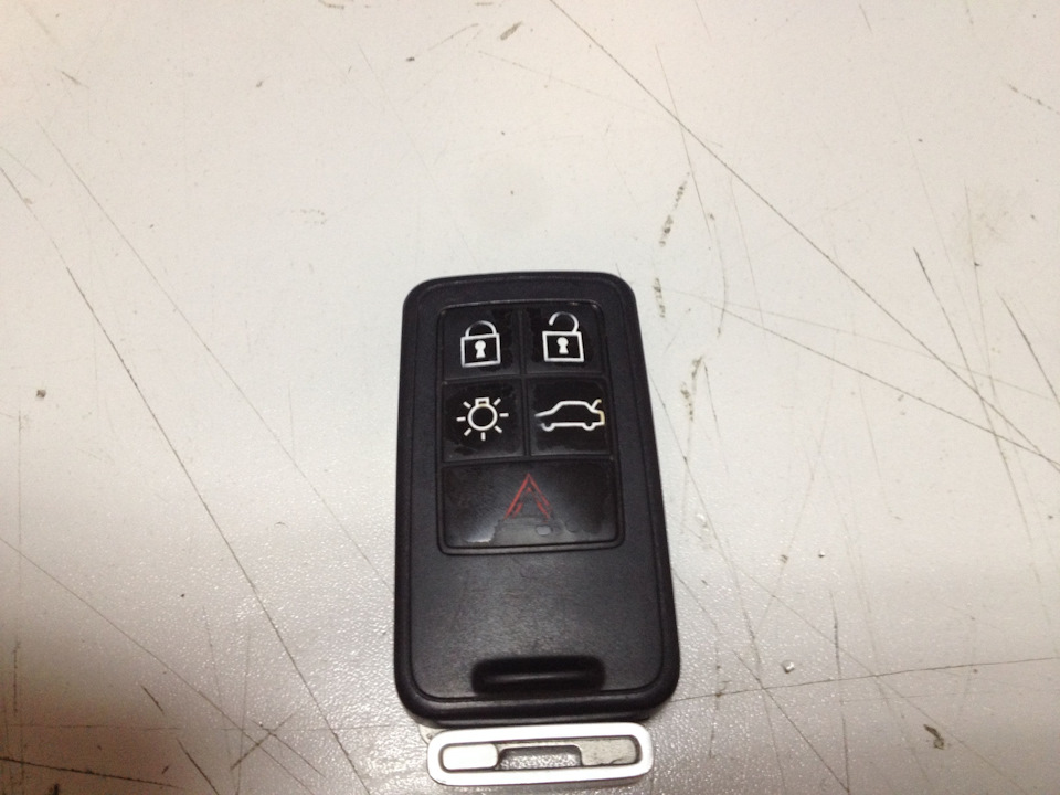 Замена кнопок ключа — Volvo S80 (2G), 2,5 л, 2008 года | своими руками ...