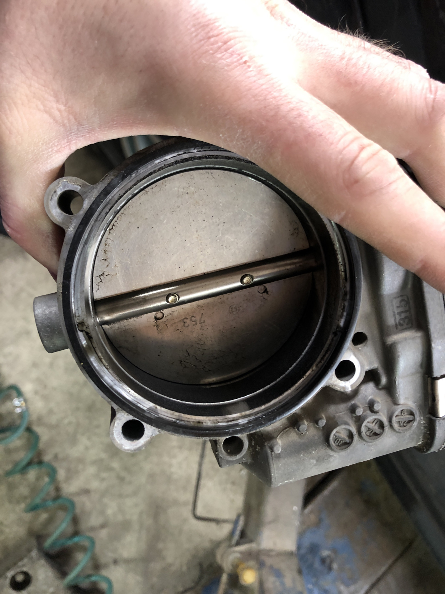 Большое ТО и замена термостата — Porsche Cayenne (2G) 958, 4,8 л, 2012 ...