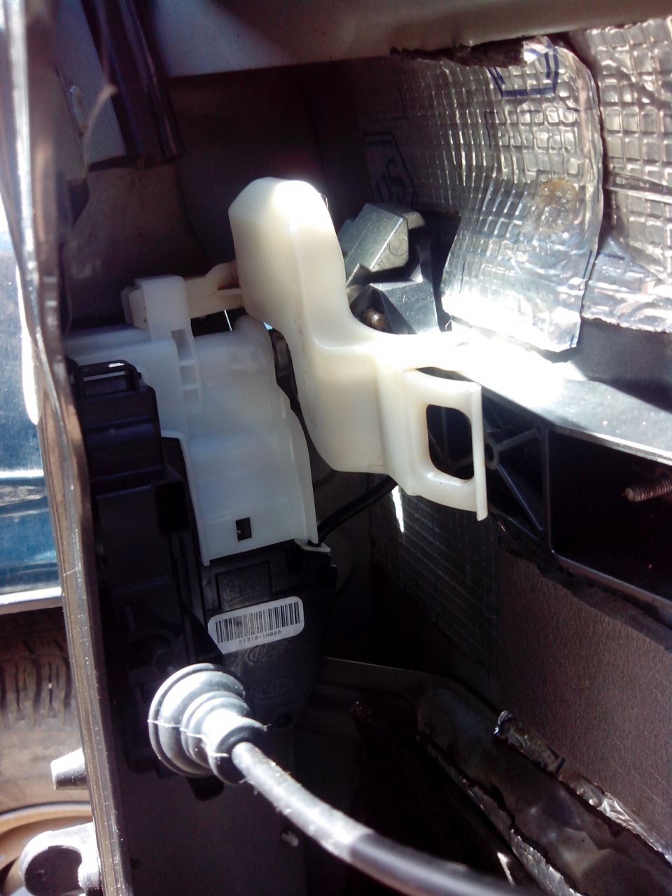 Замена замка двери водителя 81310-1H000 — KIA Ceed SW (1G), 1,4 л, 2007 ...