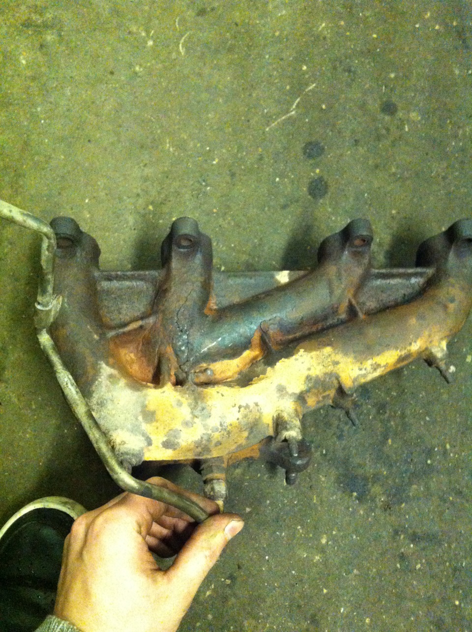 Замена гофр приемной трубы — Volkswagen Passat Variant (B3), 1,8 л ...