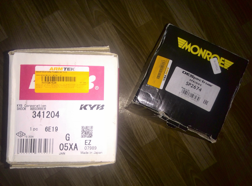 Замена задних Амортизаторов и Пружин — Mitsubishi Space Star (1998), 1 ...