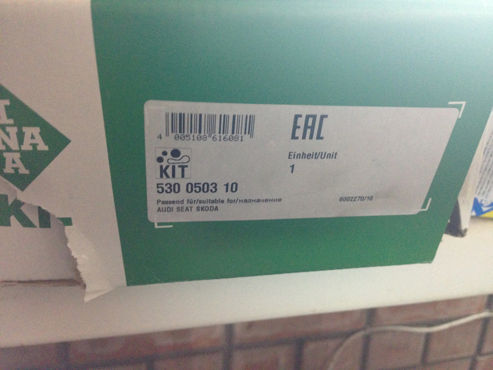 Замена ремня ГРМ, ремня генератора, роликов, помпы — Volkswagen Passat ...