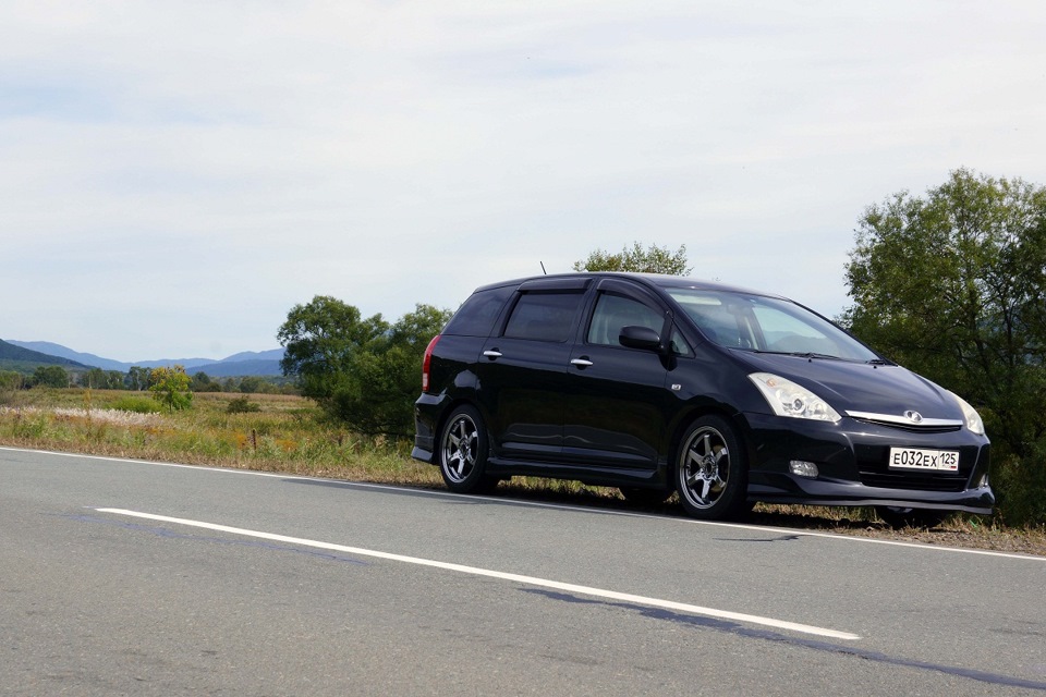 Еще фото… — Toyota Wish (AE10), 1,8 л, 2005 года | просто так | DRIVE2
