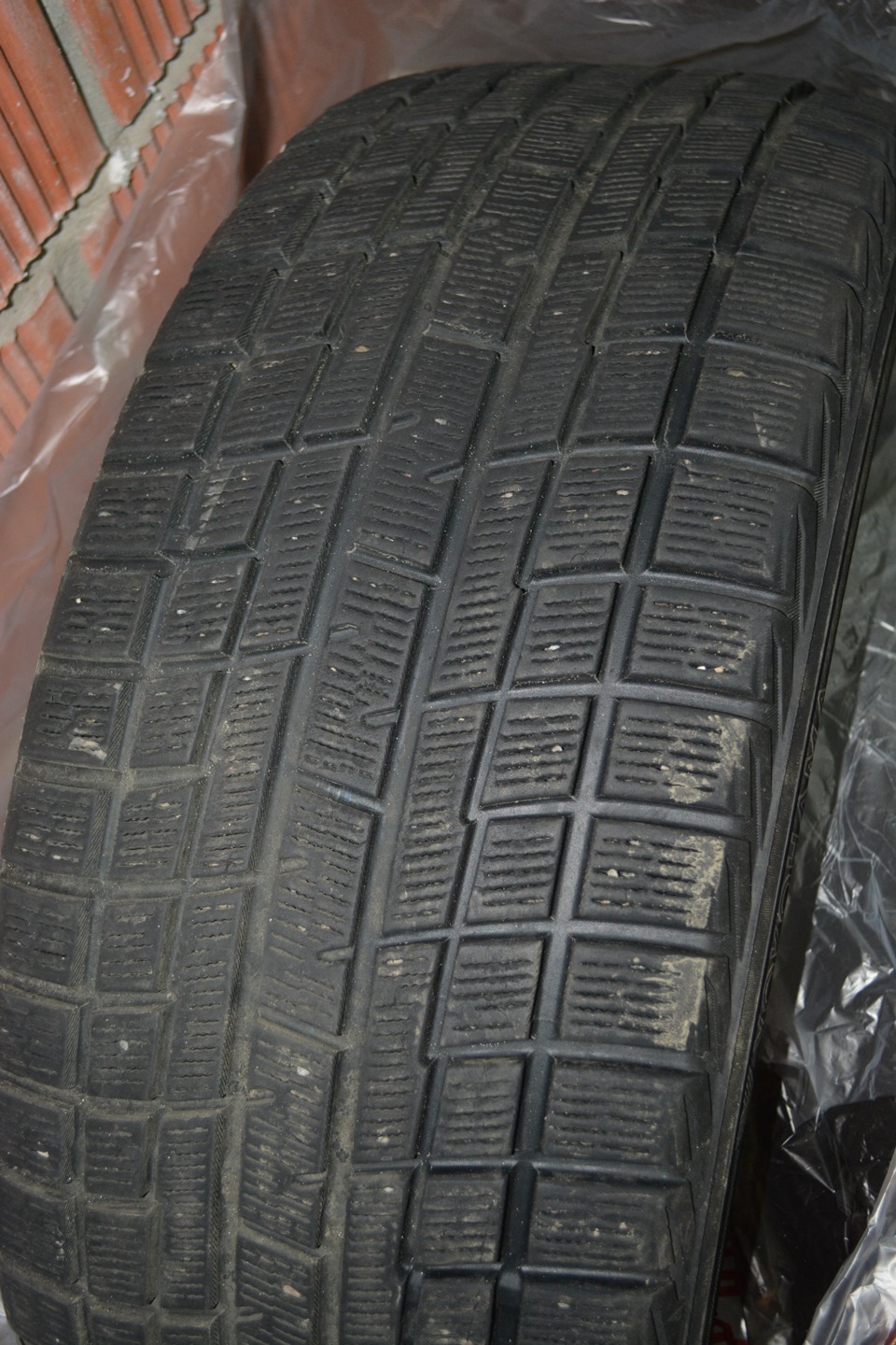 Продам зимнюю резину Yokohama — Honda Accord (8G), 2,4 л, 2011 года ...