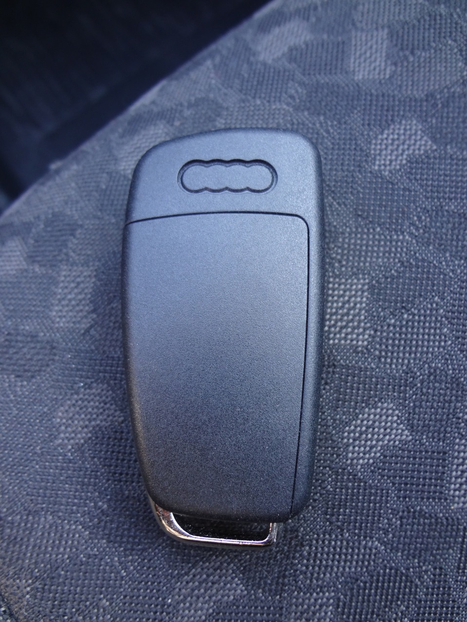 Чип ключ — Lada Калина Хэтчбек (1G), 1,6 л, 2011 года | аксессуары | DRIVE2