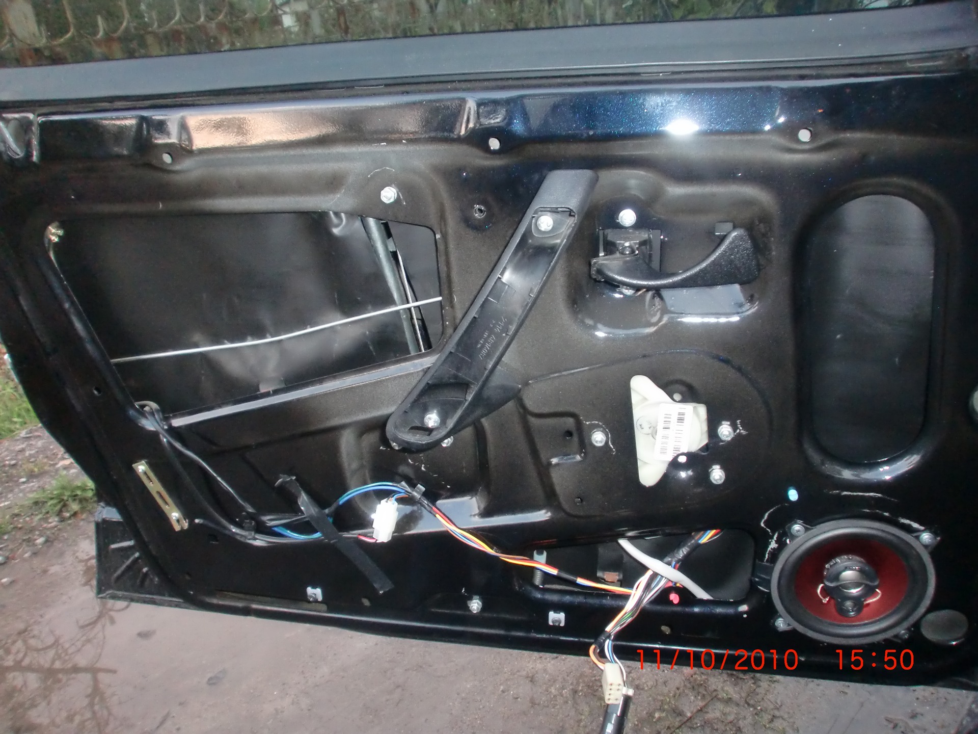 Кожаная обивка дверных карт — Lada 2114, 1,6 л, 2010 года | тюнинг | DRIVE2