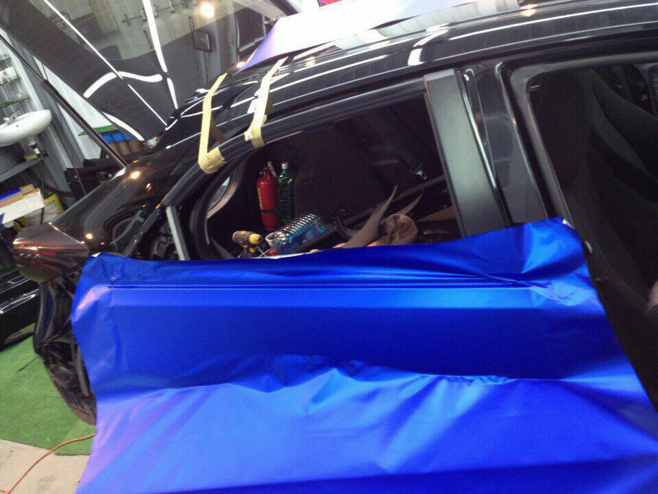 Оклейка авто в синий матовый хром — Honda Civic 5D (9G), 1,8 л, 2012 ...