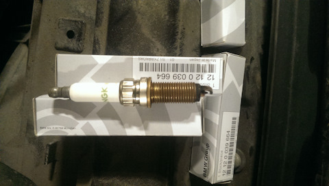 12120039664 Свеча зажигания BMW | Запчасти на DRIVE2