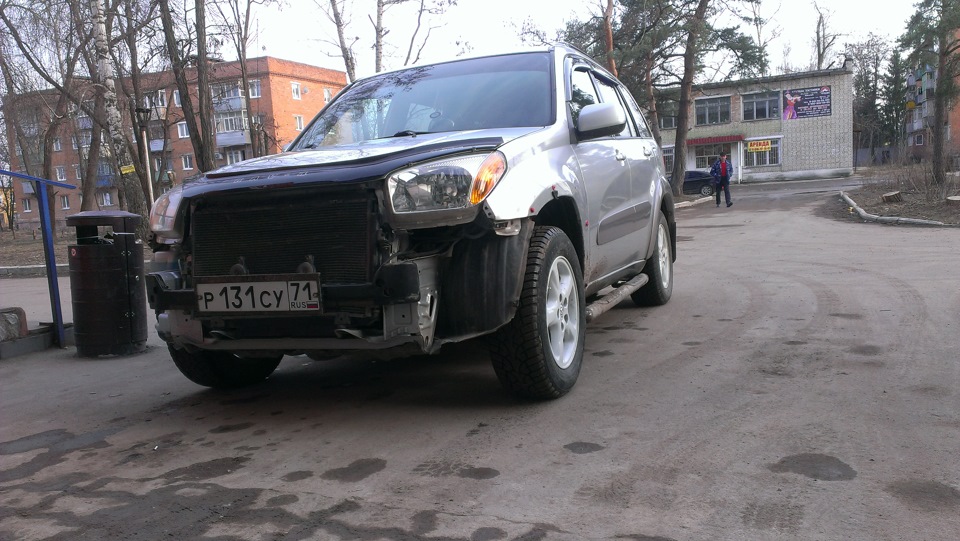 снял все лишнее "рамку, бампера, расширители арок" — Toyota RAV4 (II ...