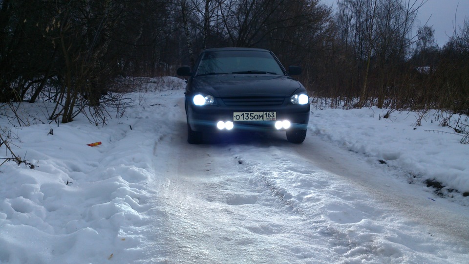 4 противотуманки — Lada Приора хэтчбек, 1,6 л, 2012 года | тюнинг | DRIVE2