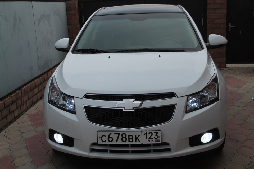 Ксенон в ПТФ — Chevrolet Cruze (1G), 1,8 л, 2011 года | тюнинг | DRIVE2