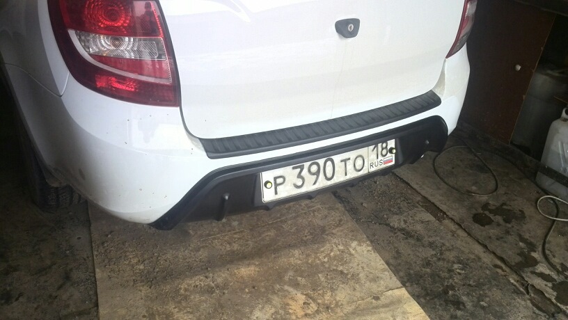 Накладка заднего бампера и свет заднего хода. — Lada Гранта (1G), 1,6 л ...