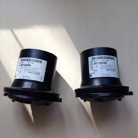 96133096 ПЫЛЬНИК ПЕРЕДНЕГО АМОРТИЗАТОРА. GM | Запчасти на DRIVE2